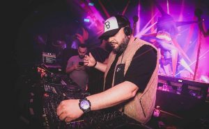 Explorando la rica historia y la evolución de la música Phonk